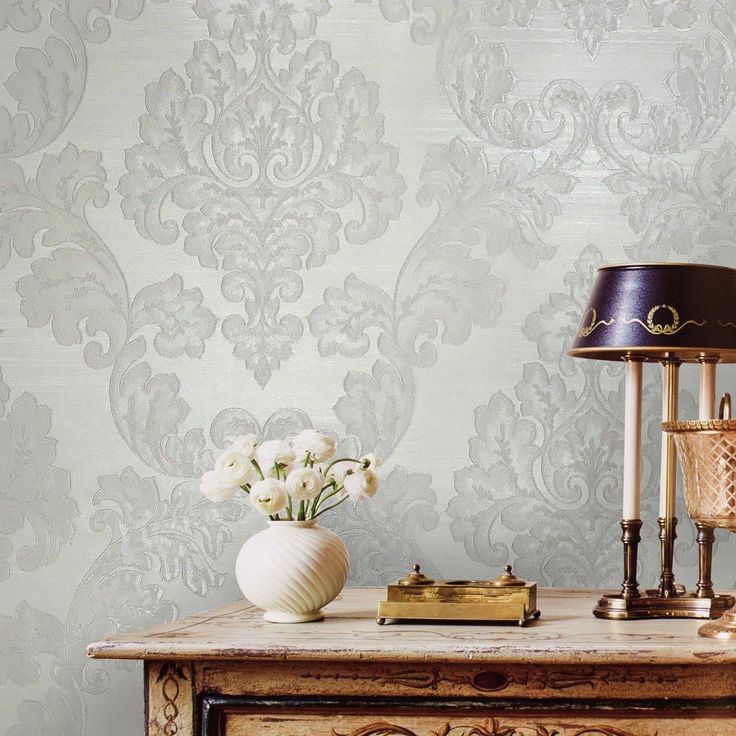 From Plain to Striking: How to Paint Your Paintable Wallpaper - ScDecorum