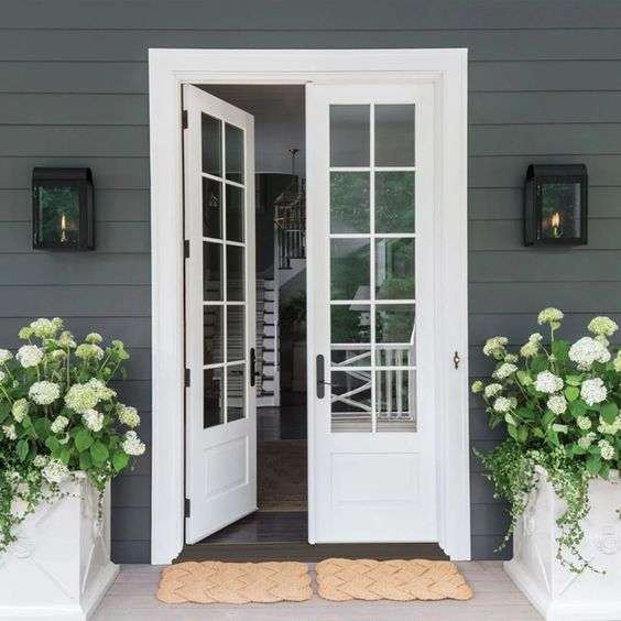 Choosing the Perfect Front Door Color to Enhance Your Home's