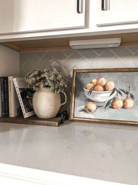 Kitchen Countertop Decoration: How to Elevate Your Kitchen carefully ...