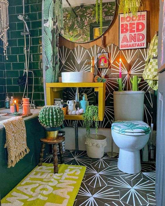How to Embracing Eclectic Opulence to Maximalist Bathroom Decoration ...