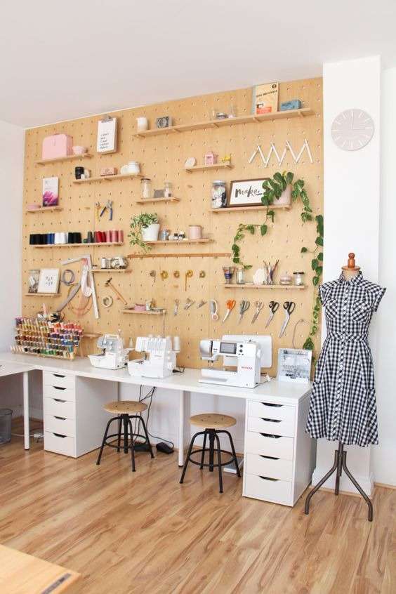 An amazing Craft Room Decoration to Unleash Your Creativity