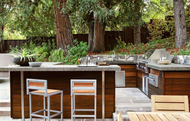 Create a great Outdoor Kitchen Decor in Few Steps