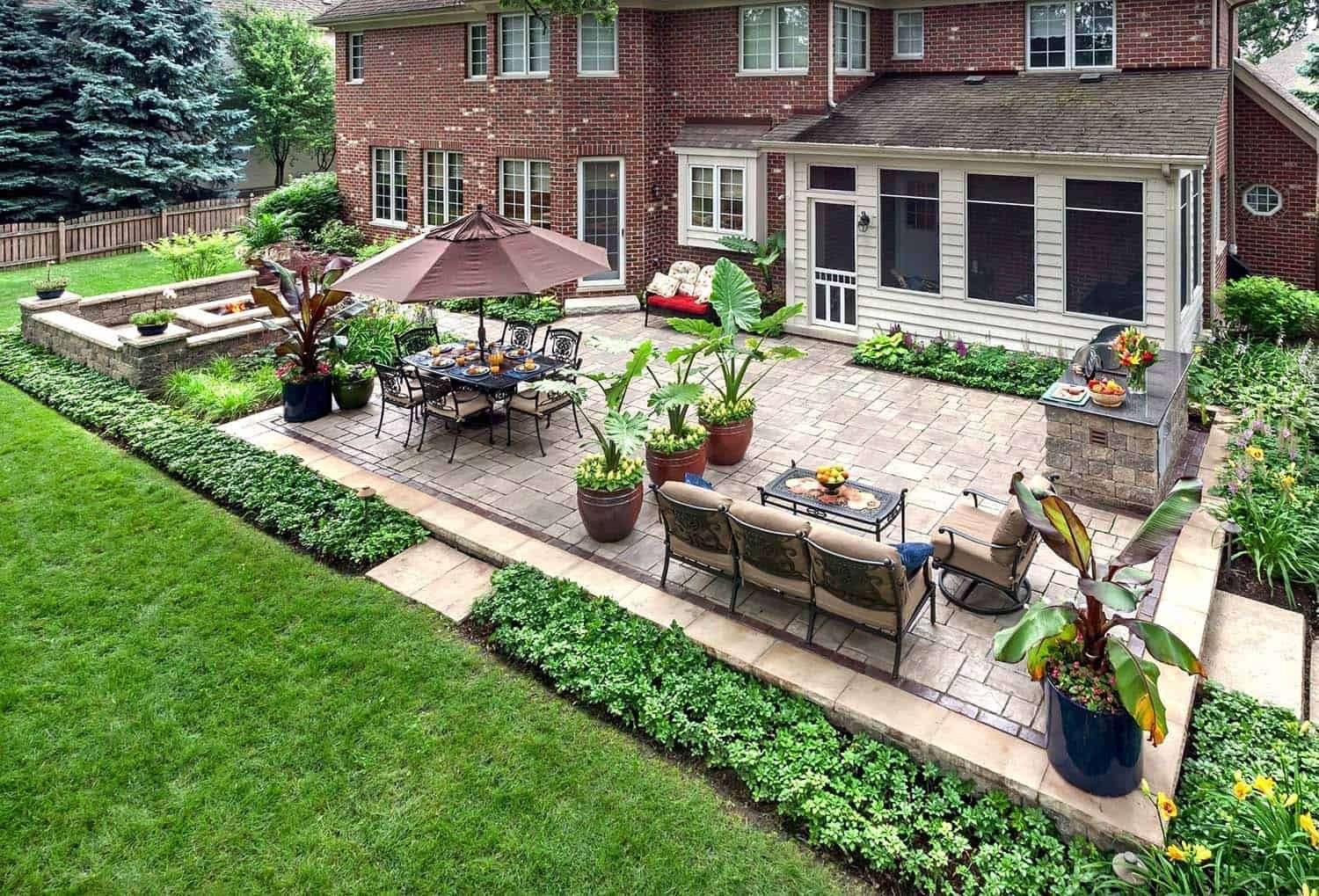 Big Backyard Design Ideas: How To create a stunning outdoor?