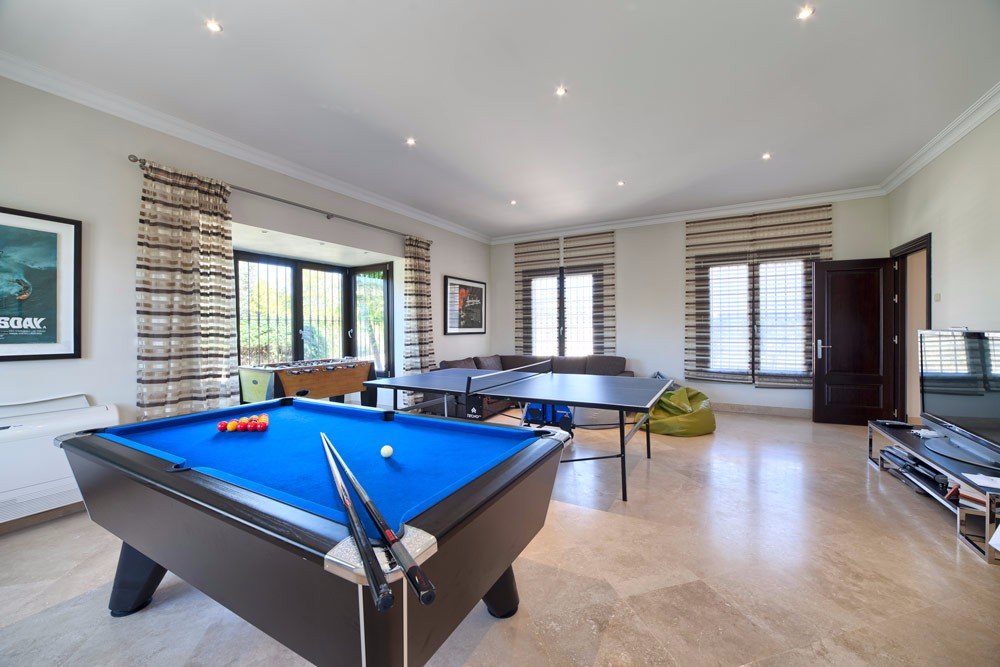 Creating the Ultimate Man Cave: A Masculine Haven